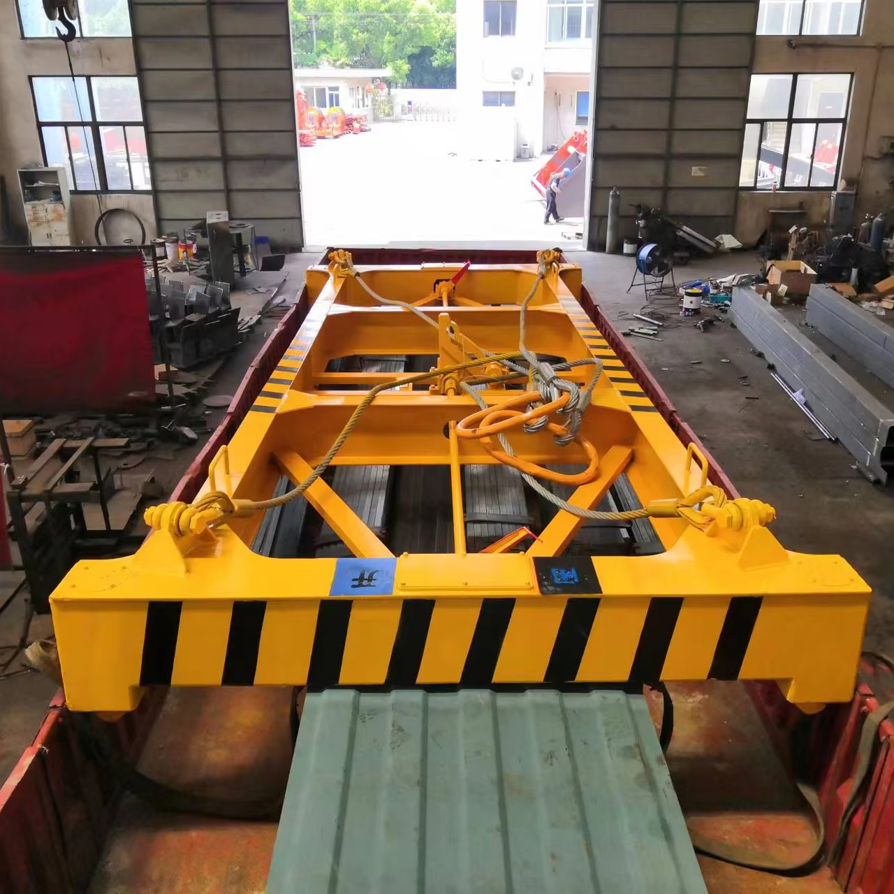 Heavy Duty Lifting Frame for ISO Containers Semi-automatic Container ...